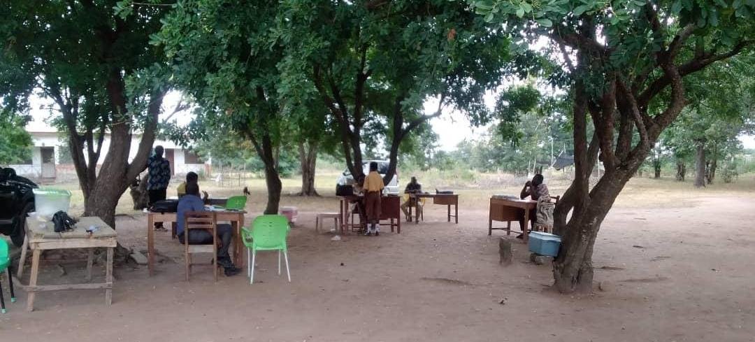 Asebi school pupils attend classes under trees - Ghanaian Times