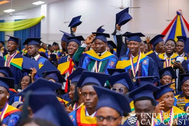 UCC holds 57th Congregation for 2,513 undergraduates - Ghanaian Times