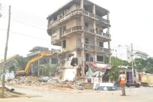 70-year-old Osu death trap demolished …15 more to go - Ghanaian Times